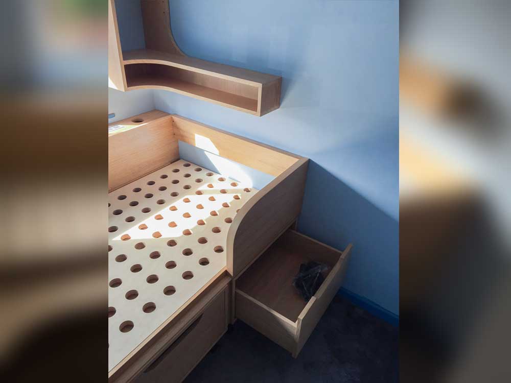 Boxroom cabin bed and wardrobe for small bedroom - Dovetailors