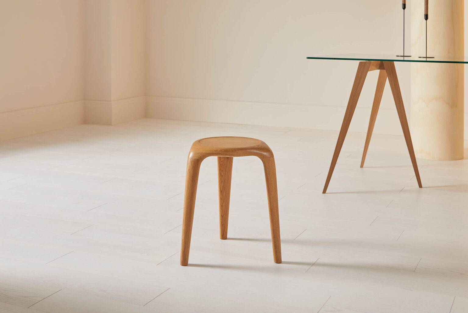 Stool FP/W-3: Contemporary Wood Stool Perfection