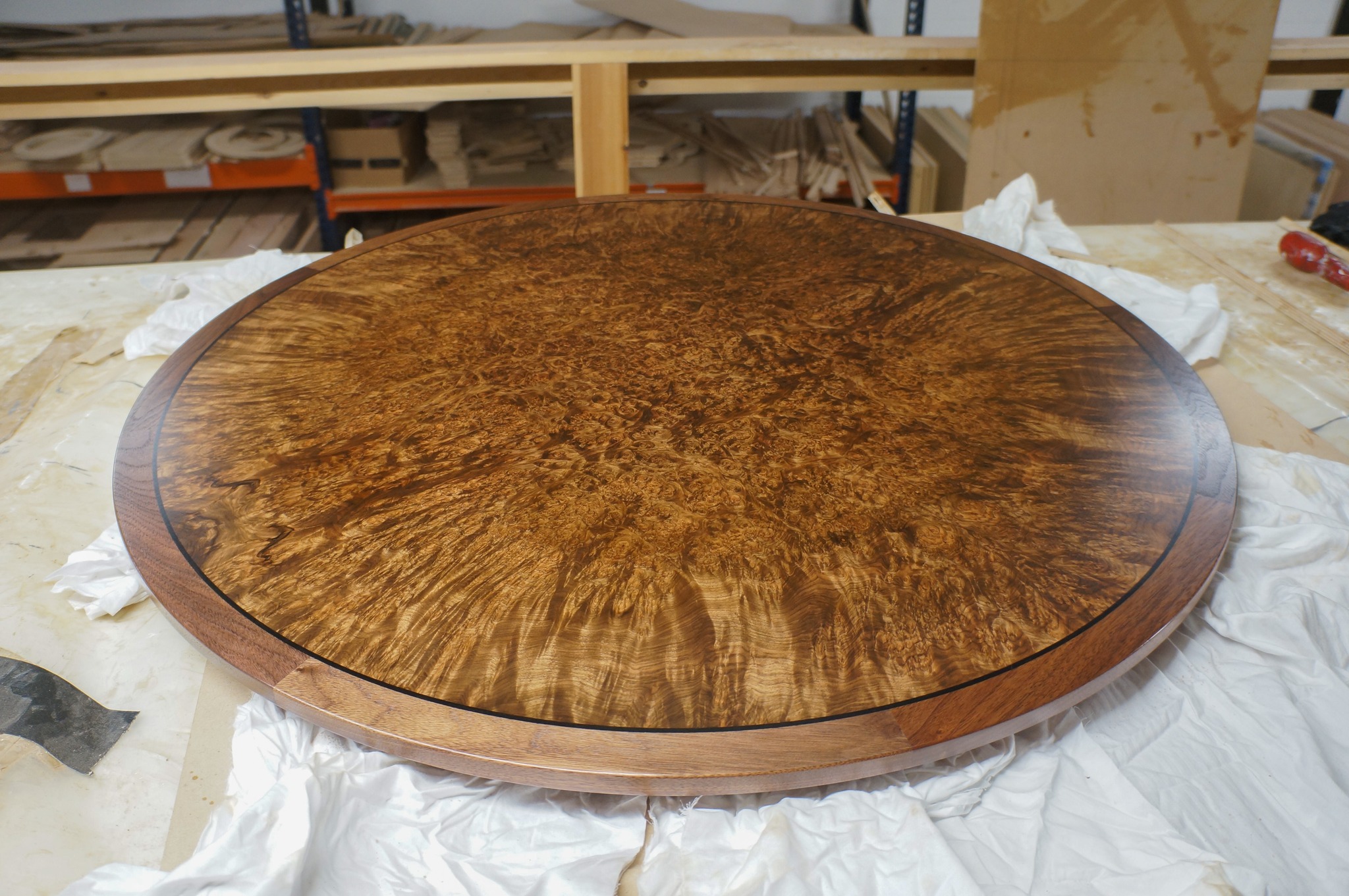 Burr walnut pedestal table - Dovetailors